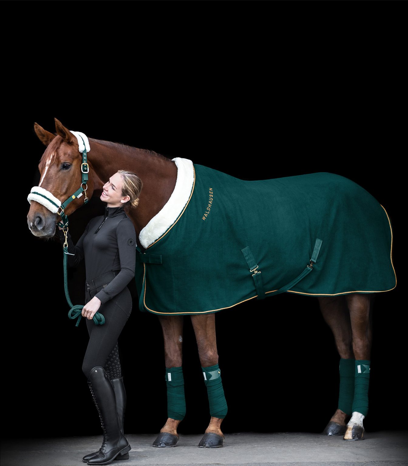 Waldhausen Modern Rosé Fleece Rug | Your Saddlery